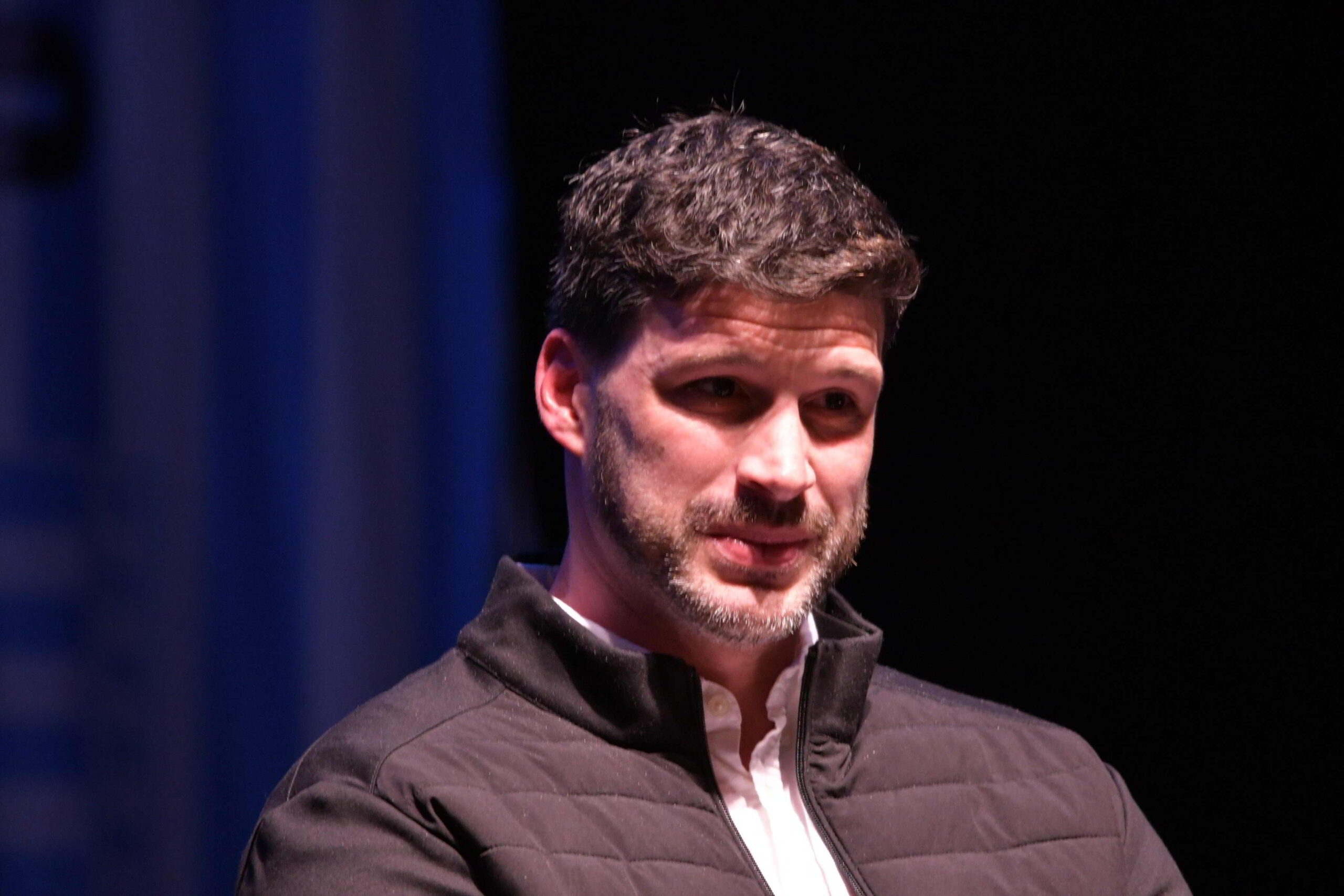 Video y Fotos: Emotivo homenaje a Alejandro Diez en el teatro - En ...