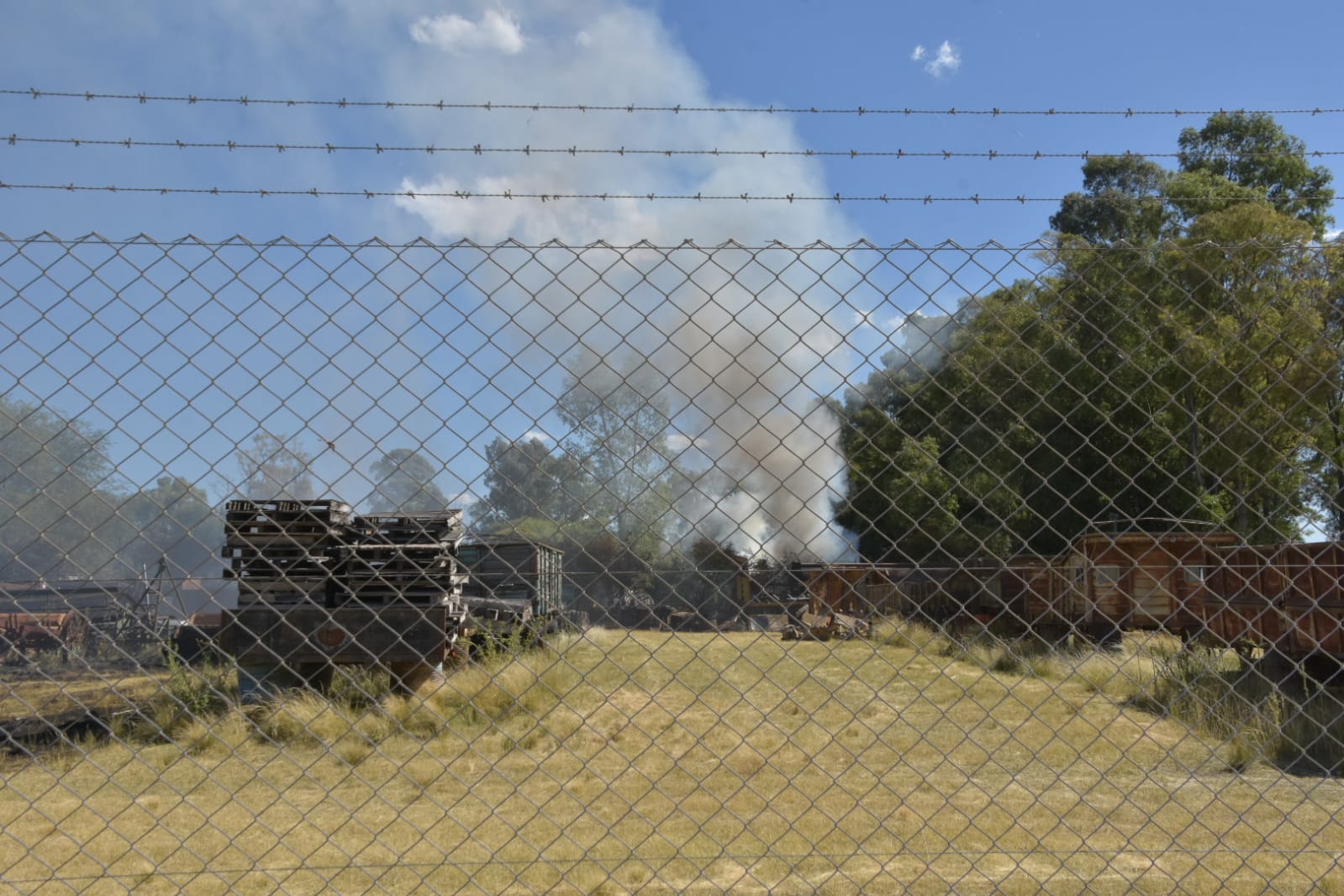 Incendio en un predio de la familia Spinella sobre ruta 226 - En Linea ...